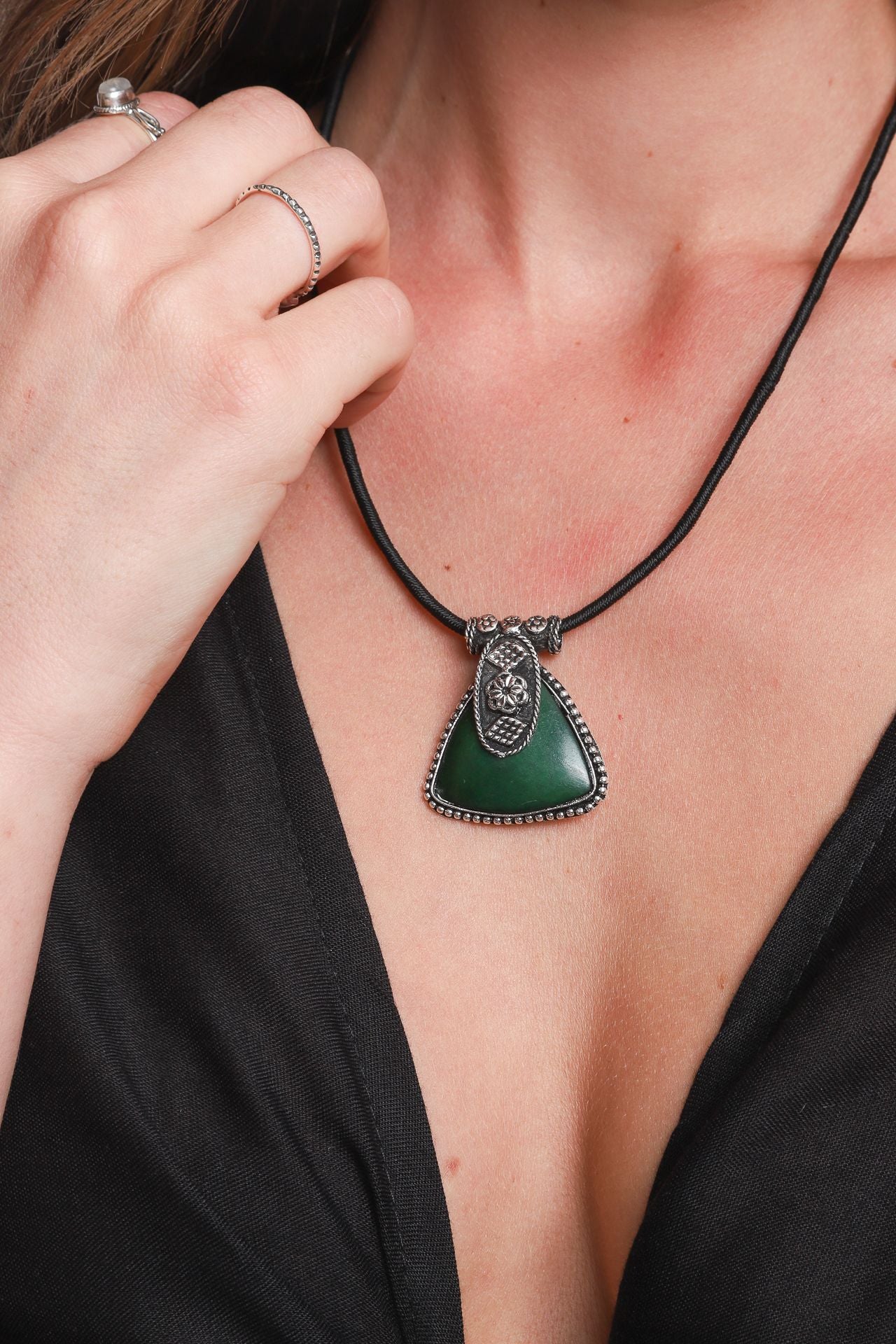 Posha Pendant Necklace – Tree of Life